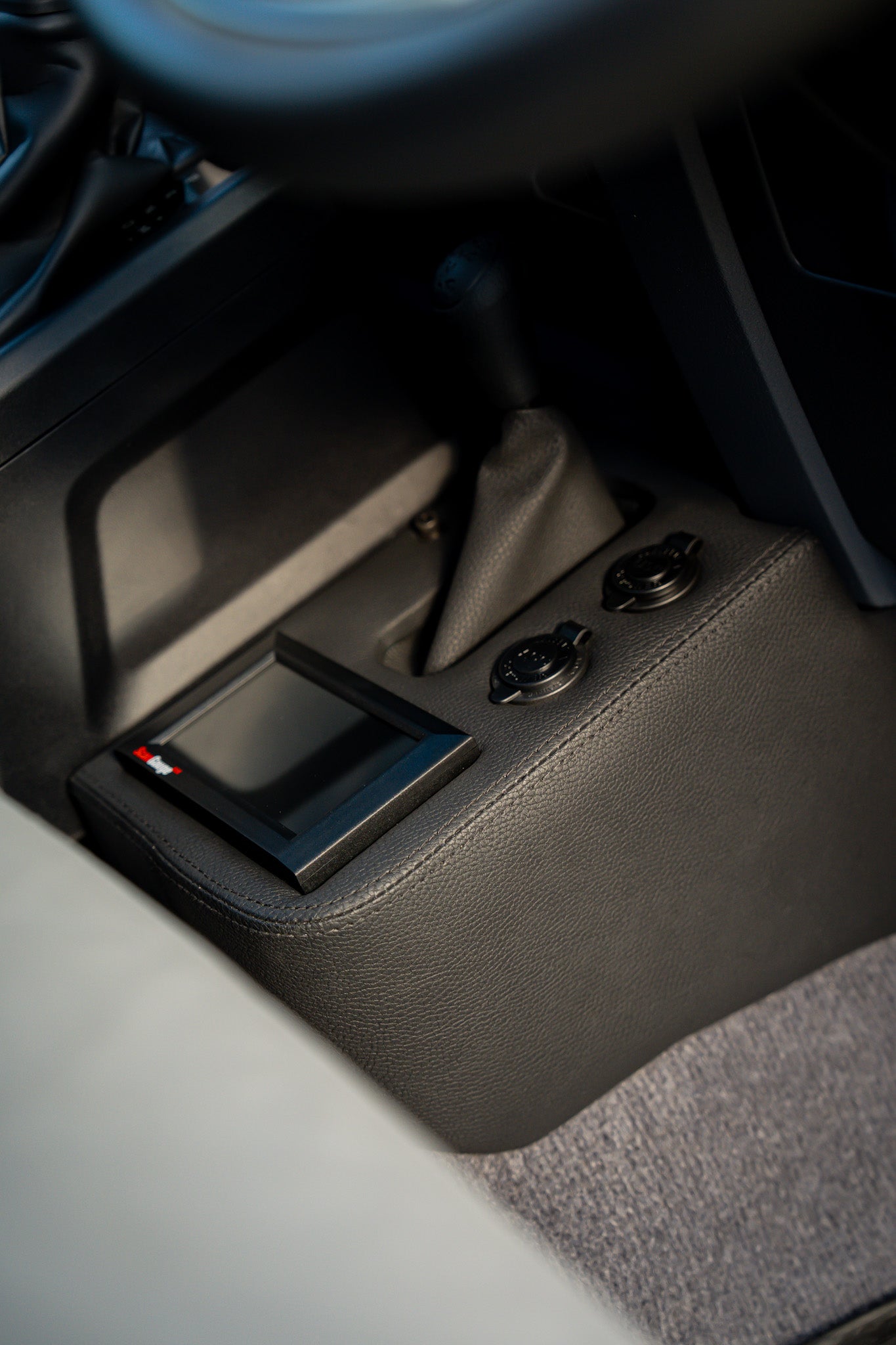 Auto Accessories Wing - RHS Design 2 With Charging Sockets & Scan Gaug ...